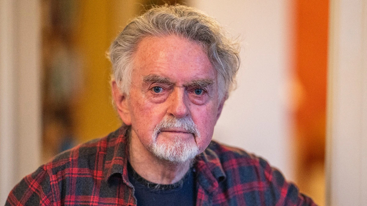 Erik Clausens kendte nevø ærer sin onkel til bisættelsen | BILLED-BLADET