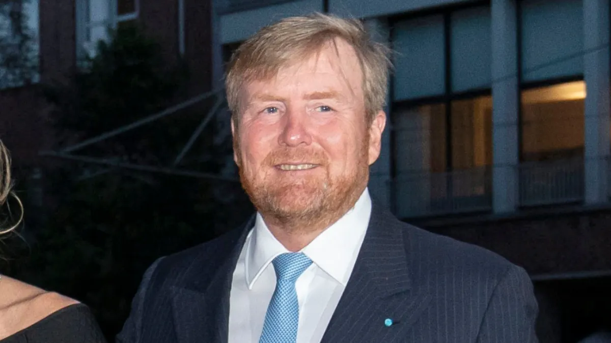 Kong Willem-Alexander på rørende besøg: Sympatiserer med familien ...
