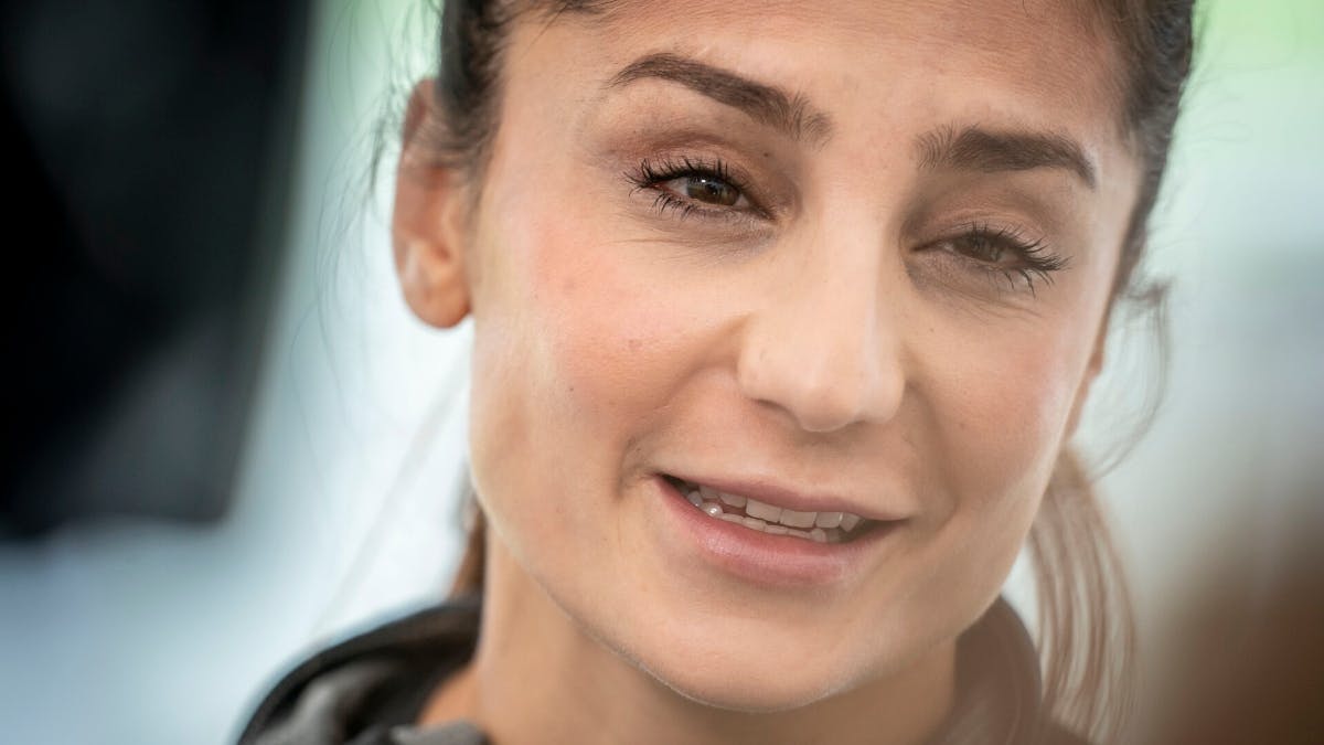 Hold da fest, hvor er det cool: Nadia Nadim præsenterer lækkert nyt ...