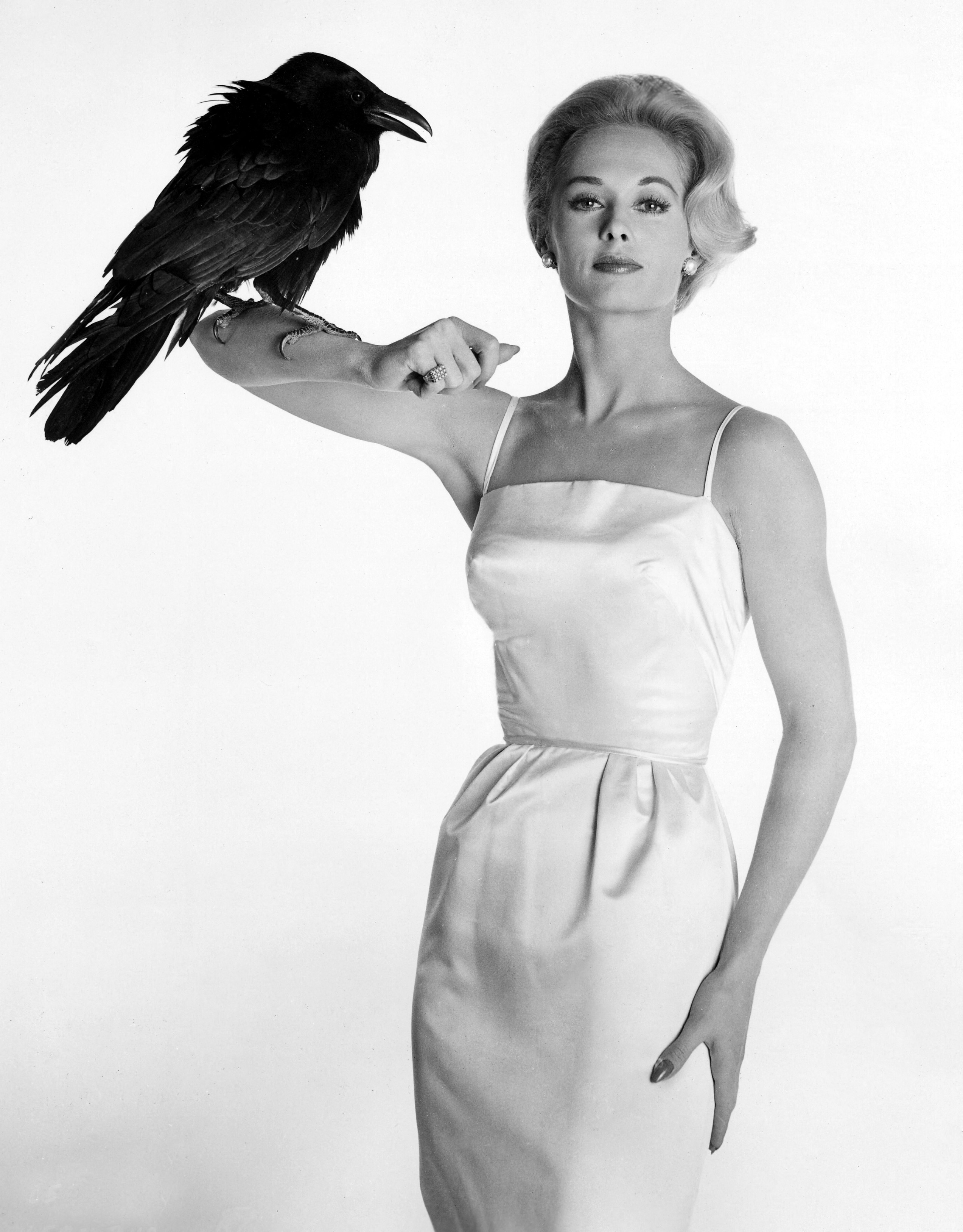 Hollywood-ikonet Tippi Hedren forbløffer: Tænk at se sådan ud, når man ...