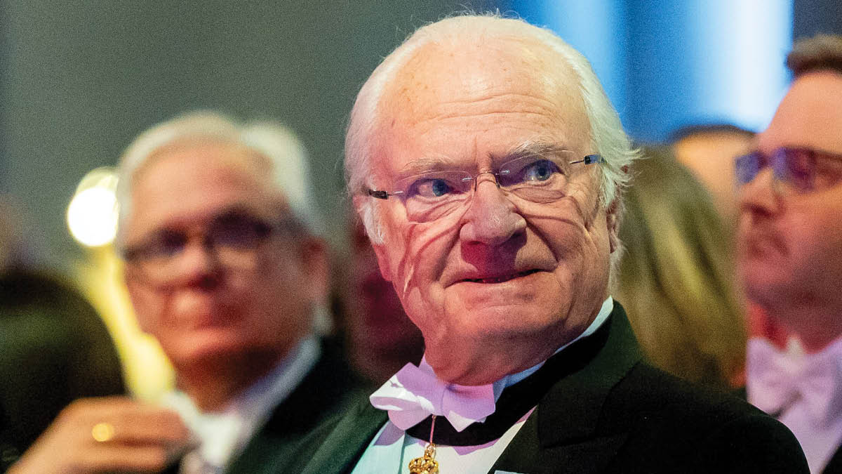 Kong Carl Gustaf Melder Ud Efter Svensk Tragedie En Mørk Dag Billed