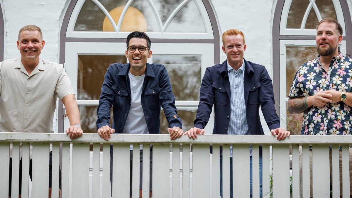 Jonas bad de andre holde sig fra Klara: Men virkeligheden var en lidt ...