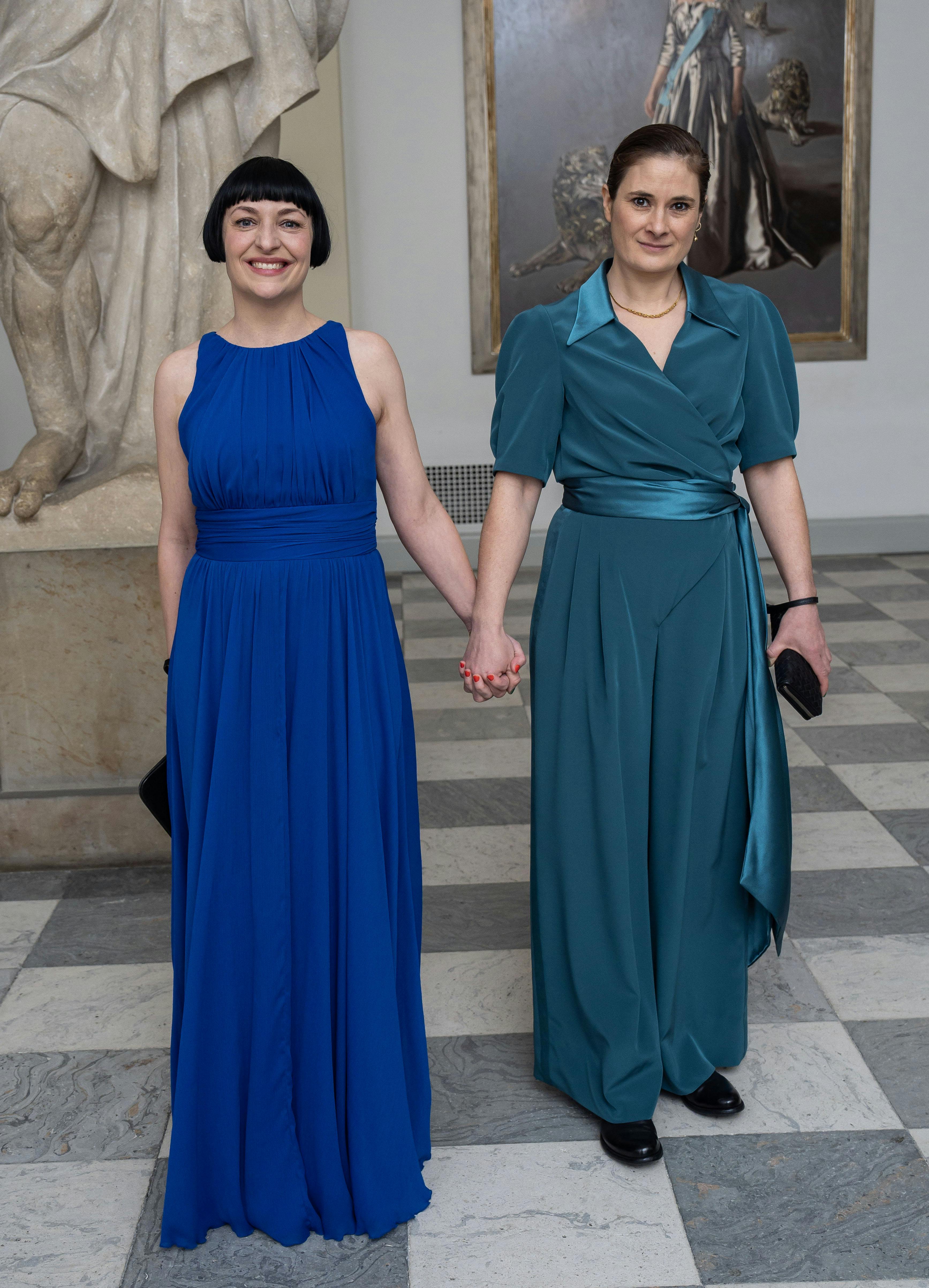 Kendte de til hemmeligheden på forhånd? To af gæsterne havde nok en ...