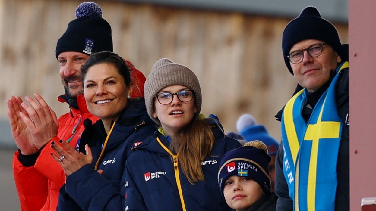 Undskylder efter billede med den svenske kronprinsessefamilie | BILLED ...