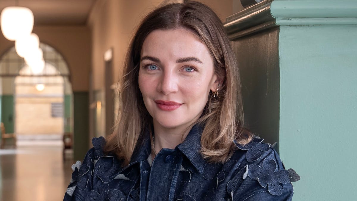 Molly Egelind har aldrig haft så travlt før: Sådan finder hun tid til ...