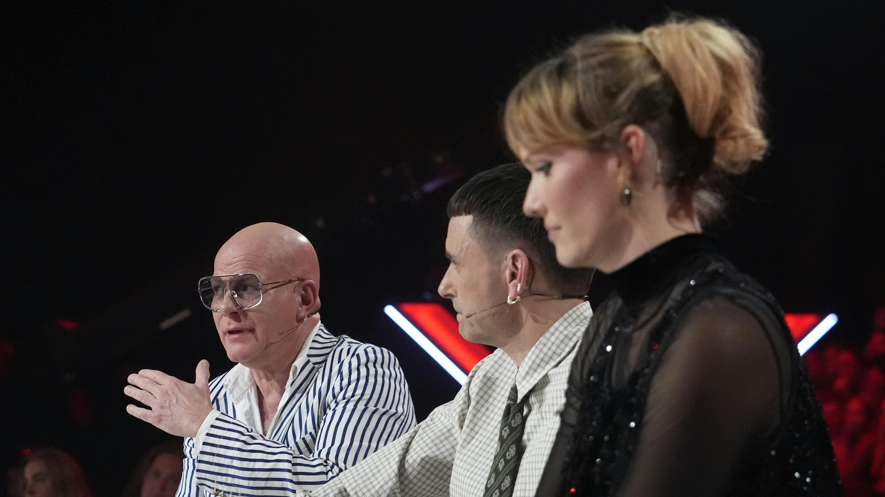 Sjældent syn: Blachmans børn og forlovede med i X Factor studiet ...