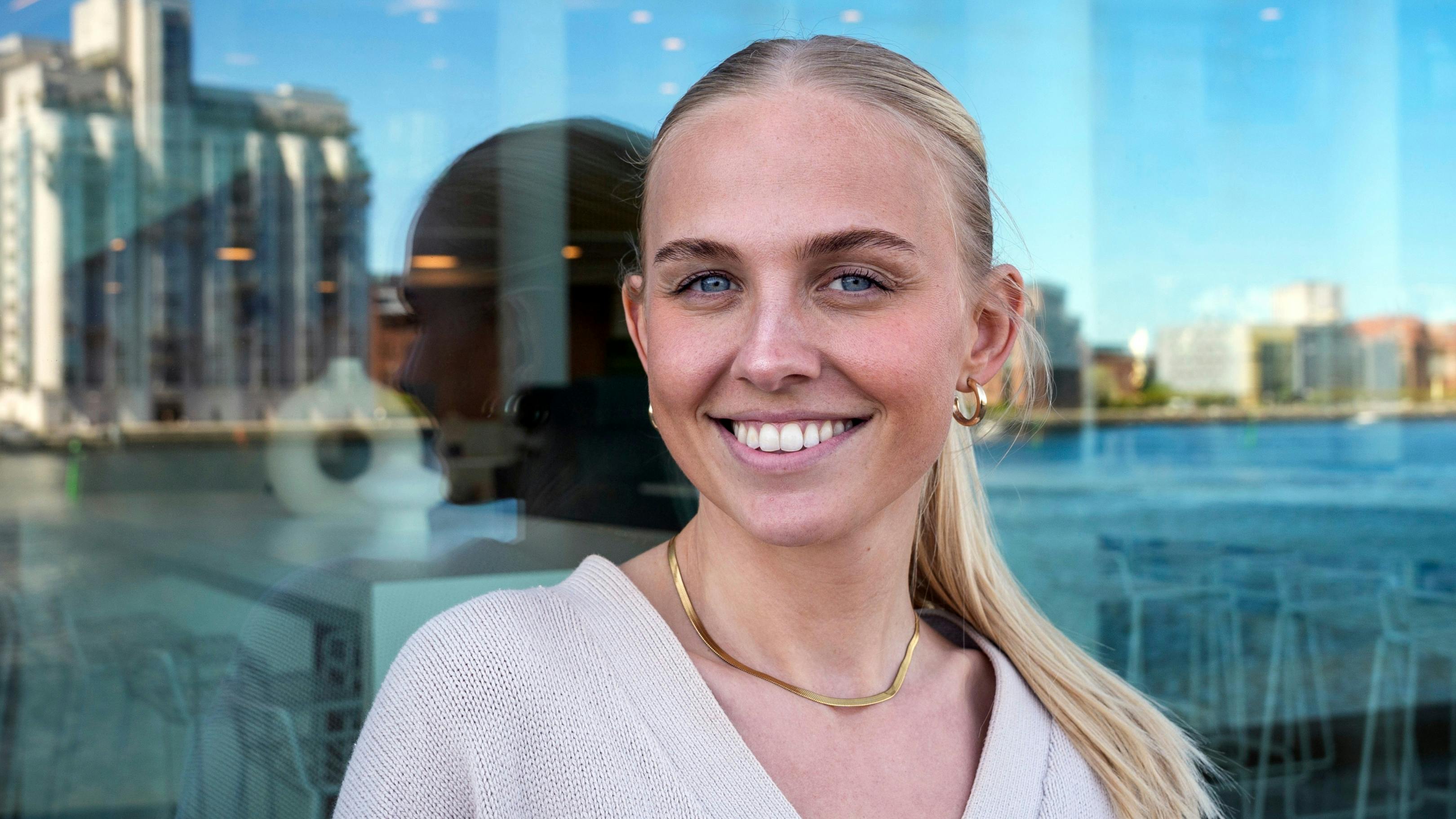 Sofie Martinusen er ny vært på Landmand søger kærlighed: Jeg må nu ...