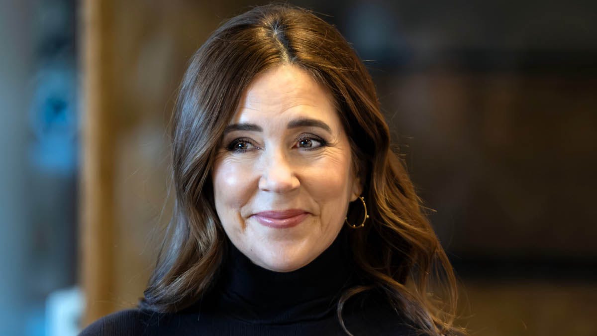 Kongehuset melder ud: Dronning Mary deltager i begravelsen | BILLED-BLADET