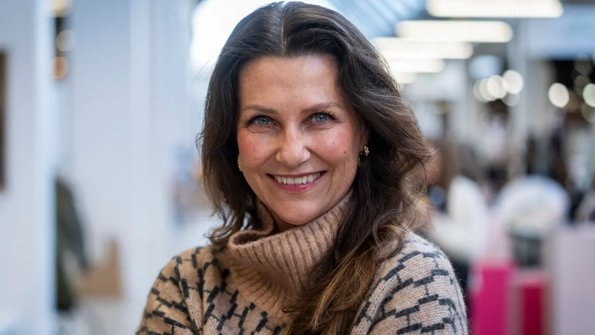 Det havde vi ikke set komme: Märtha Louise springer ud som bikinimodel ...