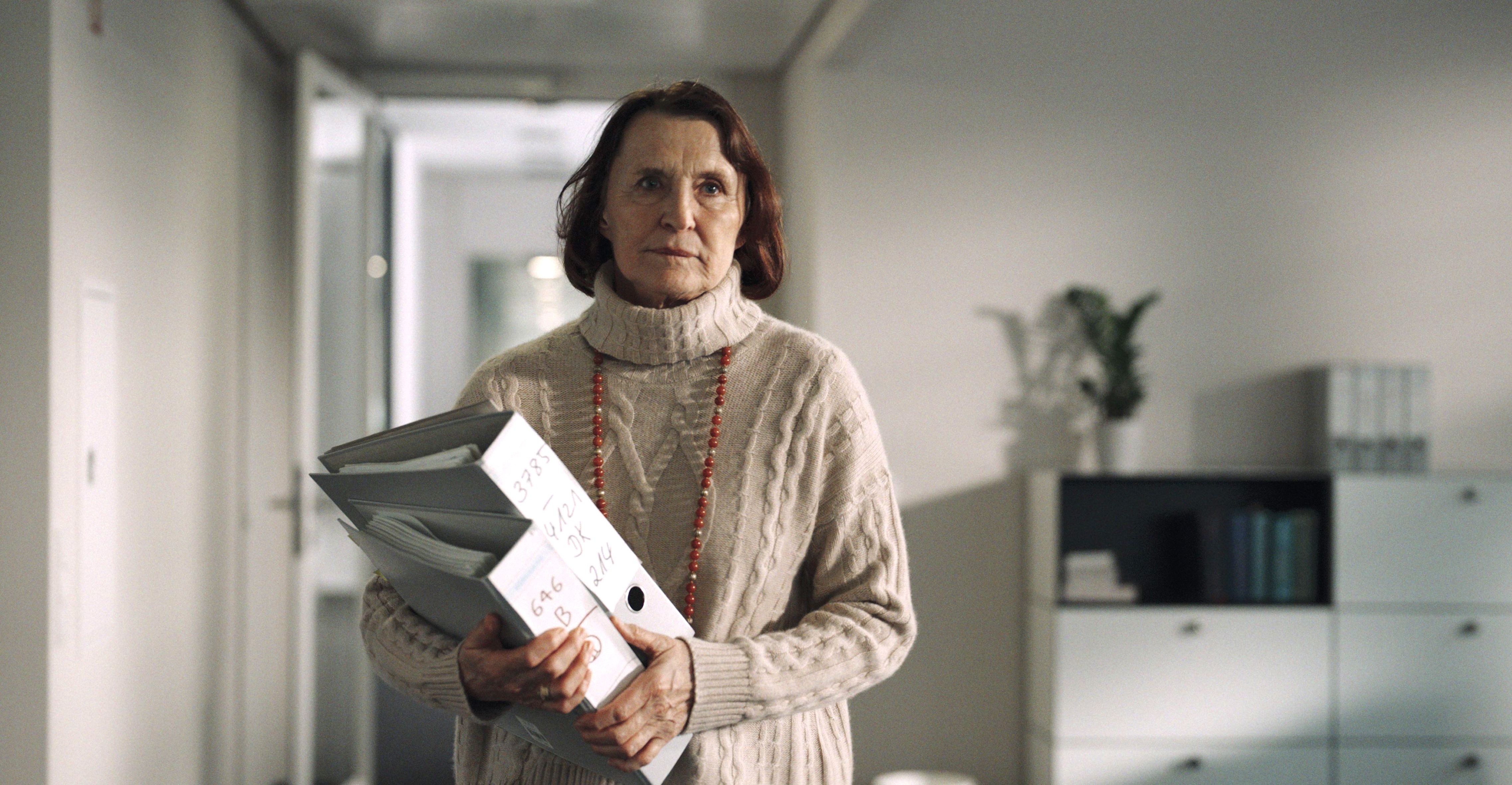 Karen-Lise Mynster i centrum: Det skal du vide om den nye DR-serie ...