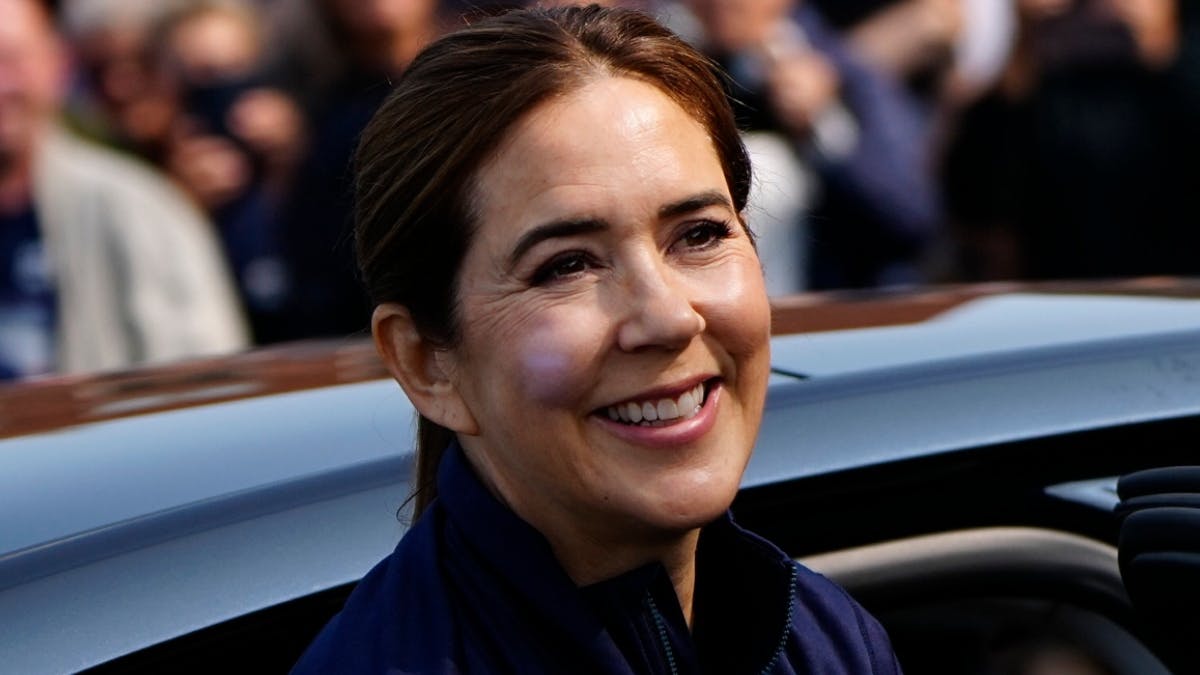 Findes der et mere perfekt valg? Selvfølgelig løb dronning Mary ind til ...