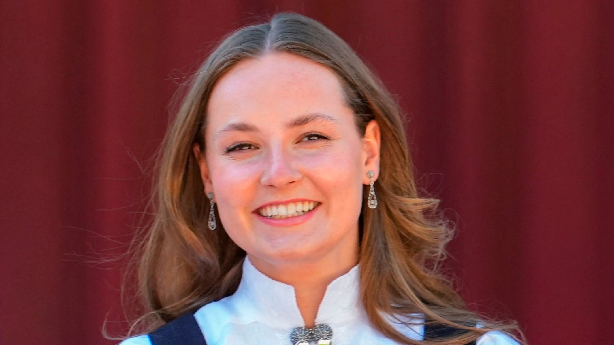 Ingrid Alexandra og Sverre Magnus afsted for første gang uden mor og ...