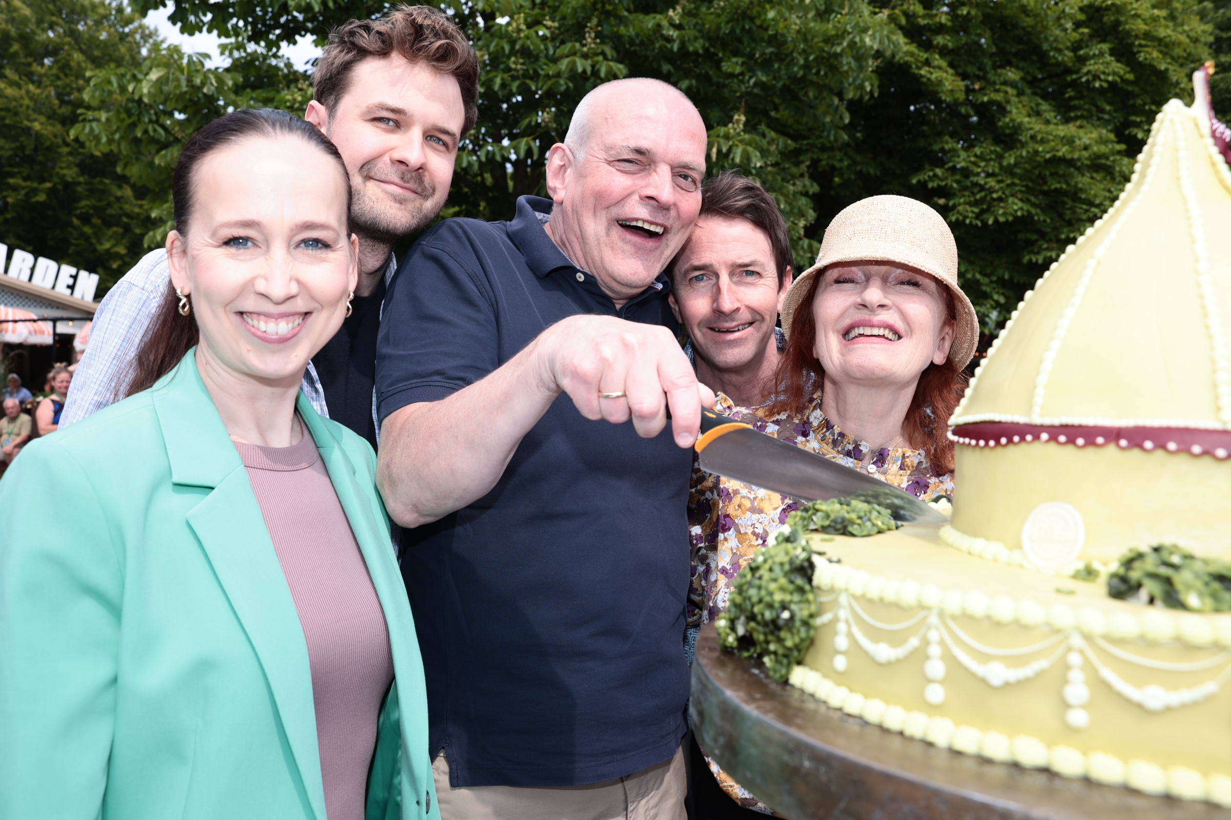 Kendt fra tv: Derfor er Jonas Dahl Grue til reception hos La Glace | BILLED-BLADET