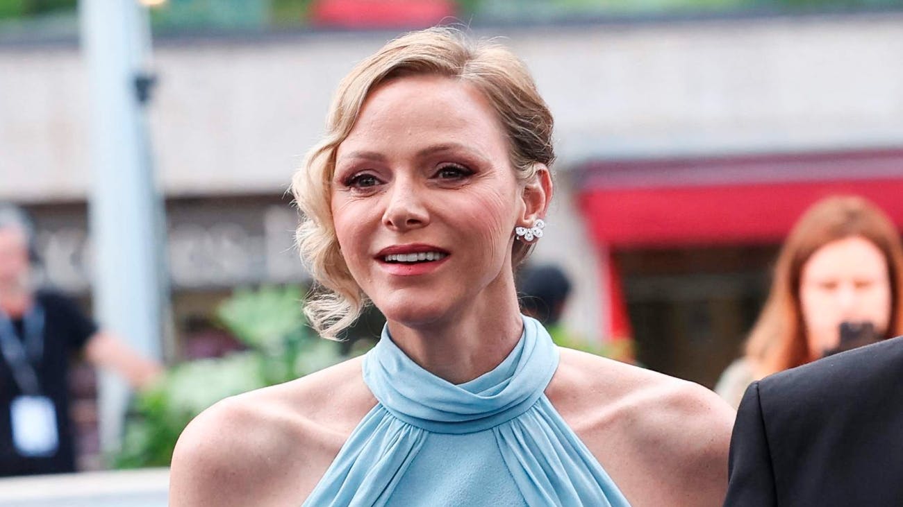 Fyrstinde Charlene til prisfest i havefruekjole | BILLED-BLADET