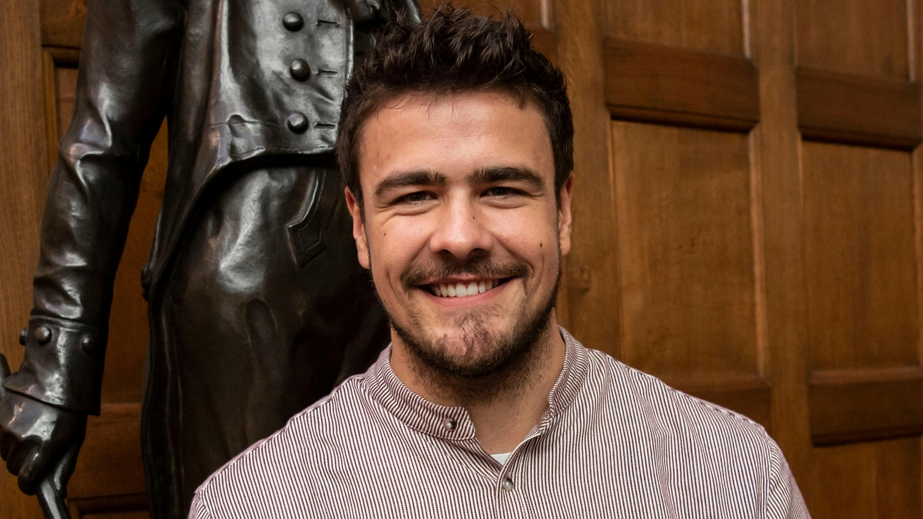 Bagedyst-Jon afslører lykkelig nyhed: Har fundet kærligheden | BILLED-BLADET