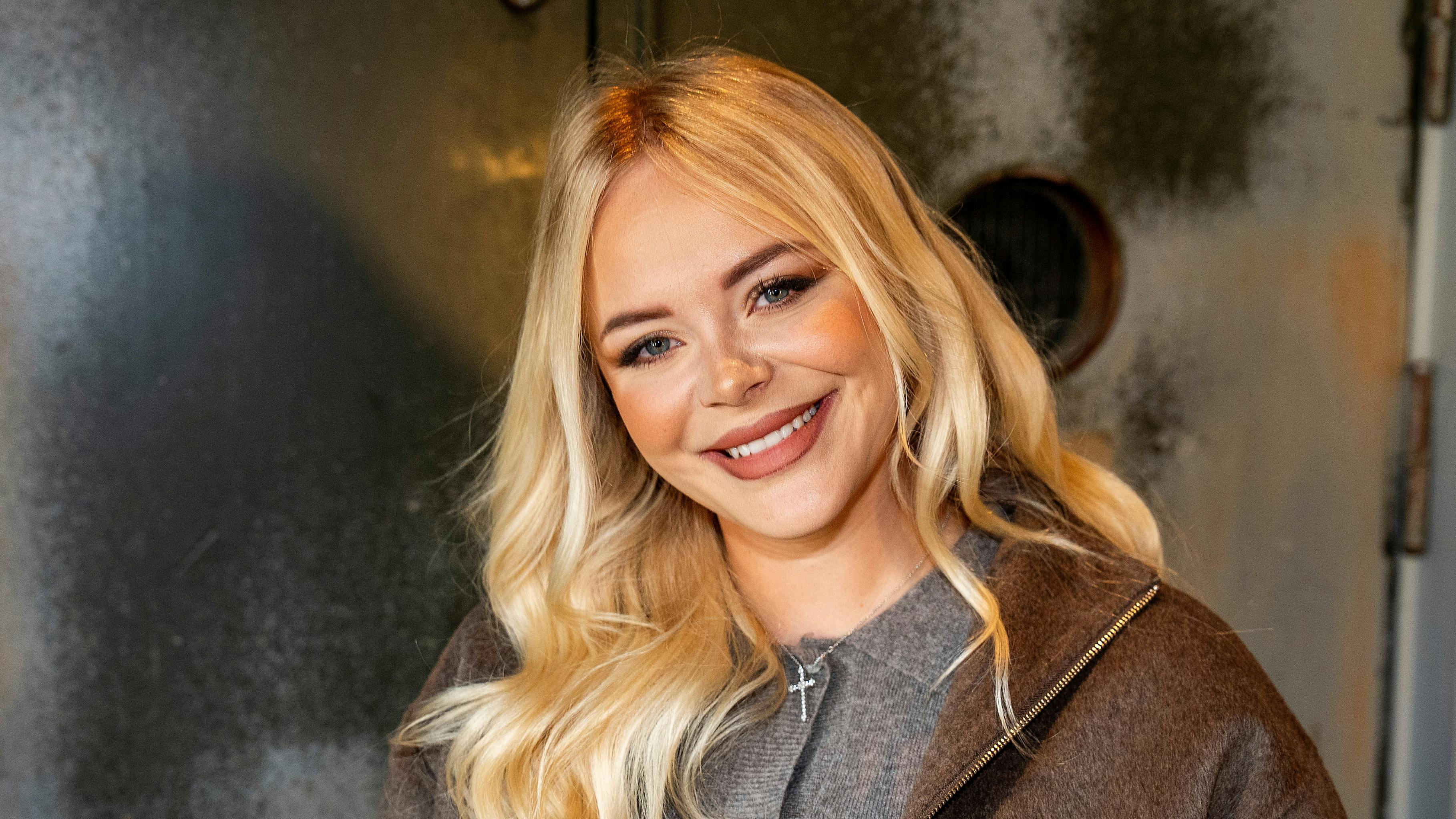 Næ, hvor sødt: Farmand havde baby Sophia på armen, da han sagde ja til ...