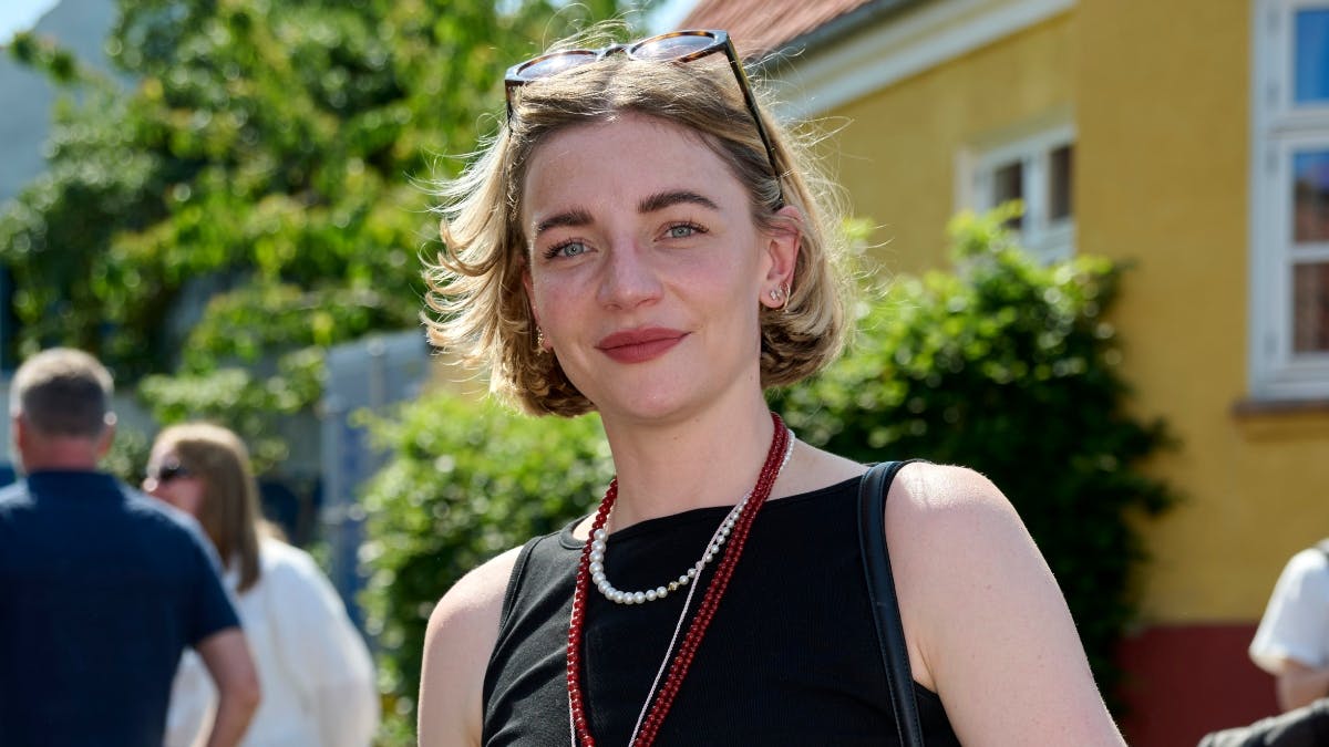 Molly Egelind nyder at have sommerferie, men én ting er slet ikke noget ...