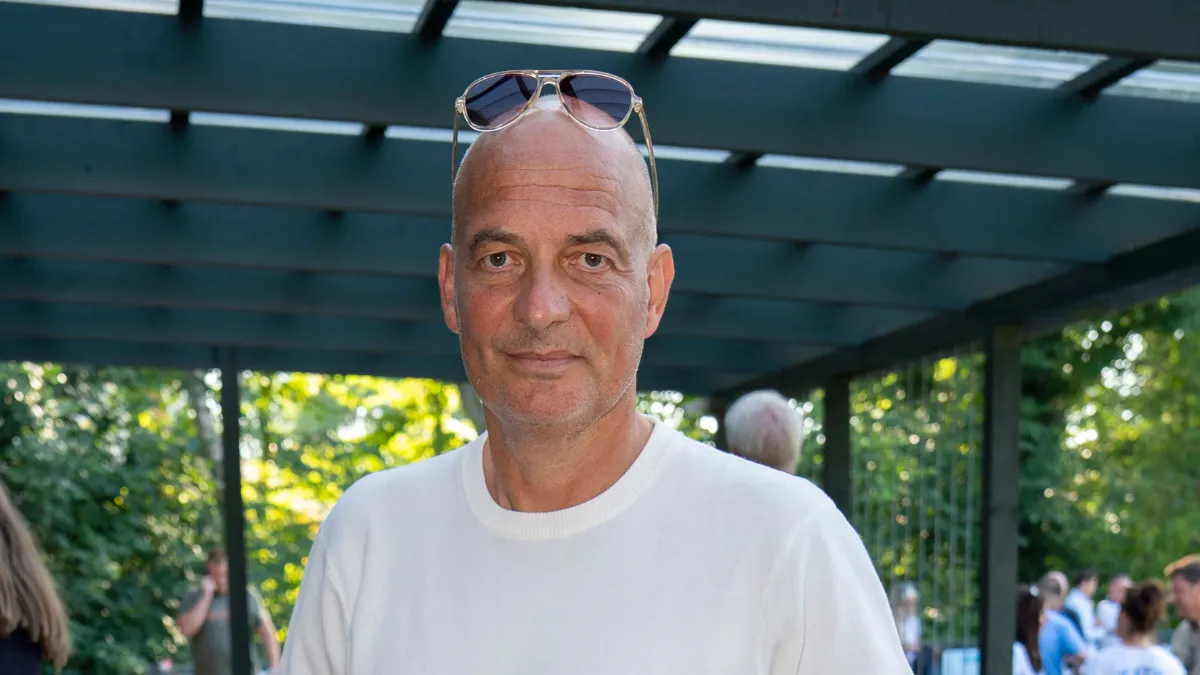 Peter Tanevs værste sommerminde står lysende klart: Det var 10 dage i ...