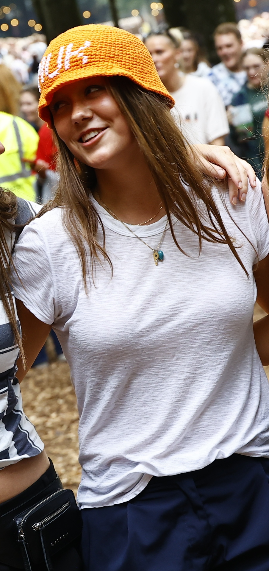 Bar yndlingssmykket og ikoniske støvler: Se prinsesse Isabellas cool ...