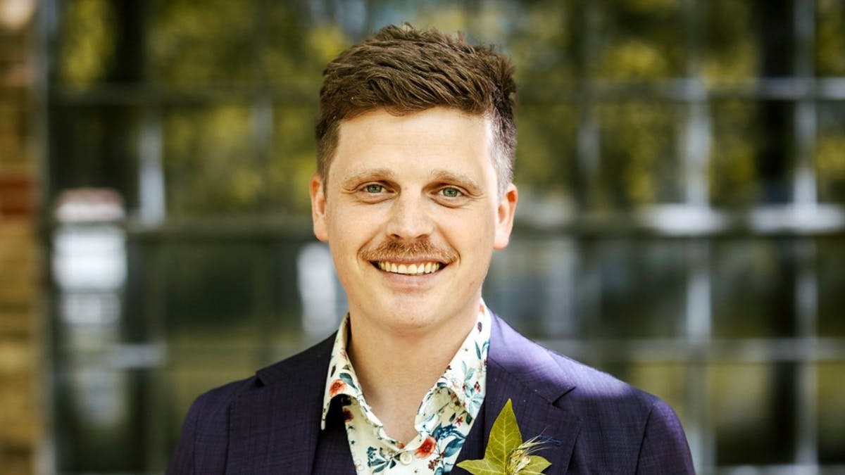 Otto Olrik fra Gift ved første blik: Her er hans kendte forældre ...