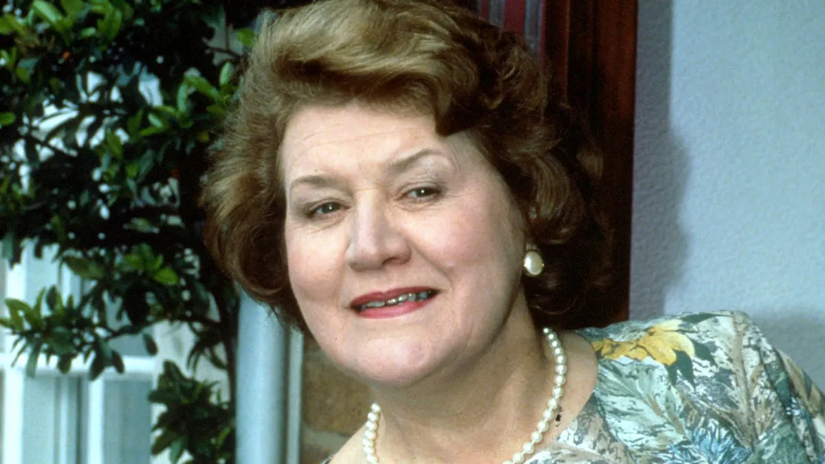 Farvel fru Hyacinth: Patricia Routledge er død | BILLED-BLADET