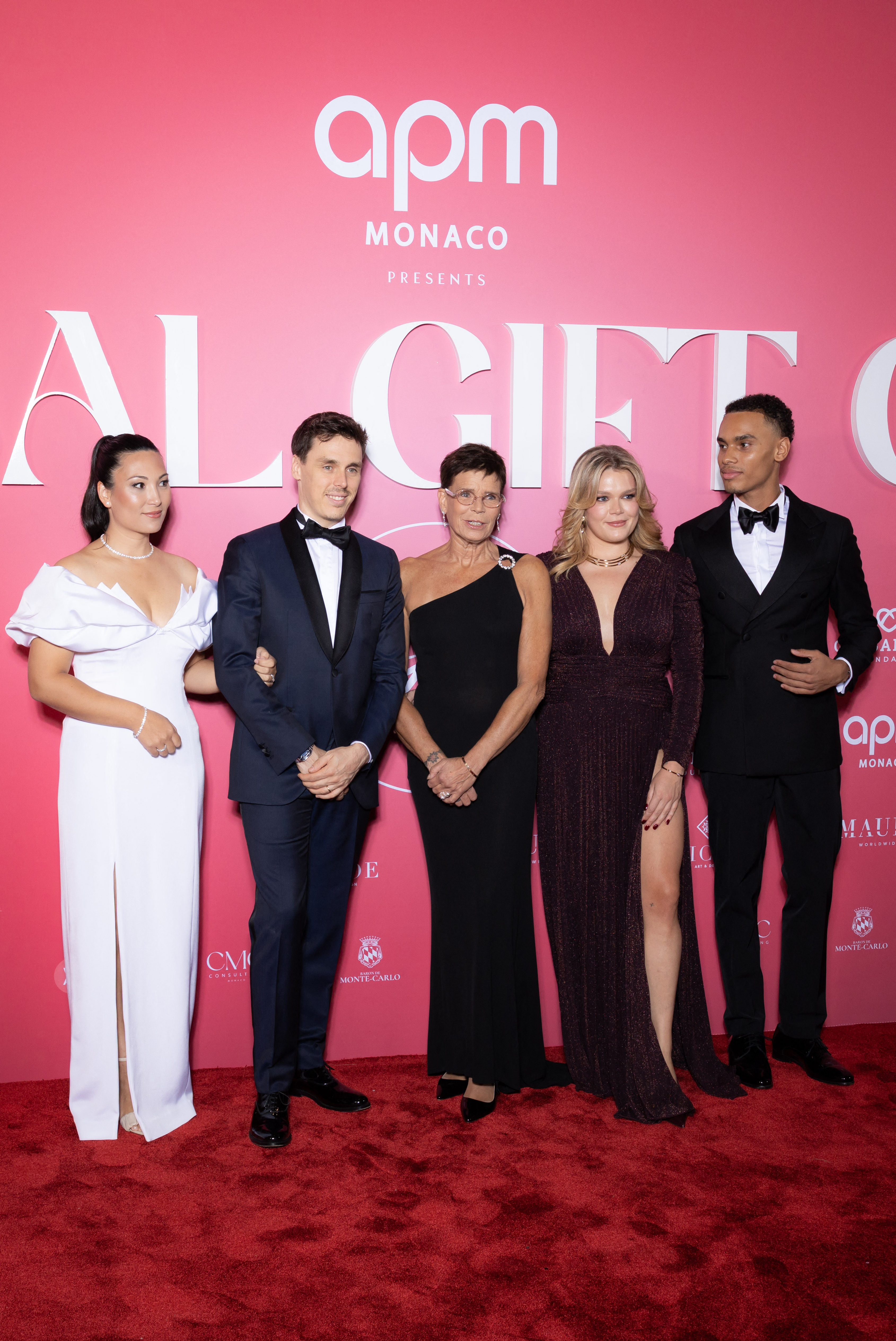 Prinsesse Stephanie til galla med sine børn | BILLED-BLADET