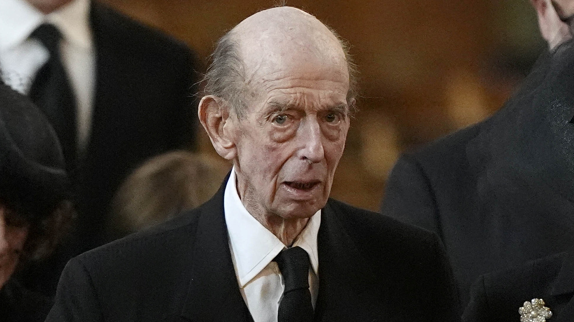 Har netop mistet sin hustru: Hertug Edward af Kent tilbage på arbejde ...