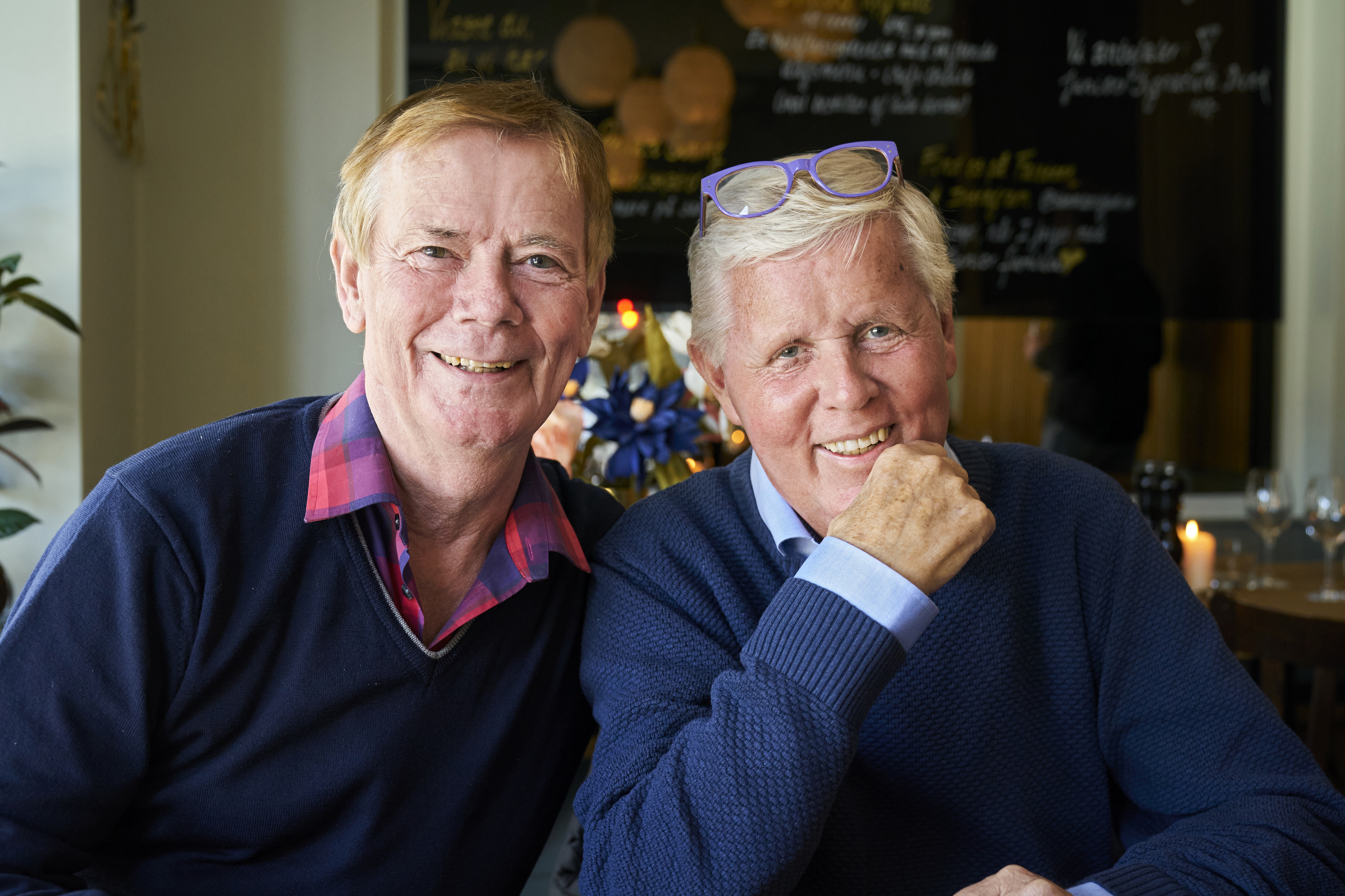 Stig Elling hentet af ambulance: Kunne ikke rejse sig eller stå på ...