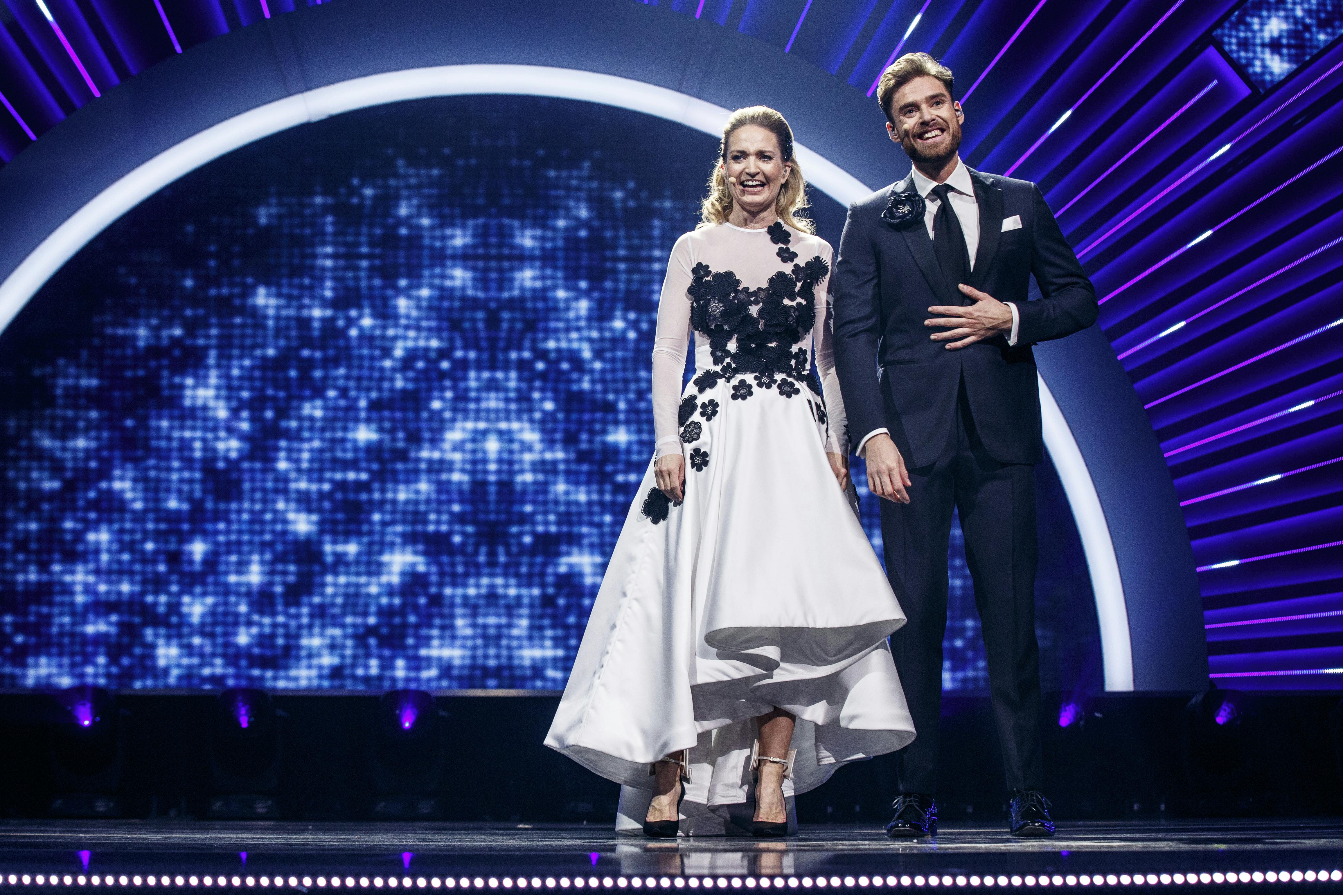Stammer fra Krøniken og Melodi Grand Prix: Tina Müller og Josefine Høgh ...
