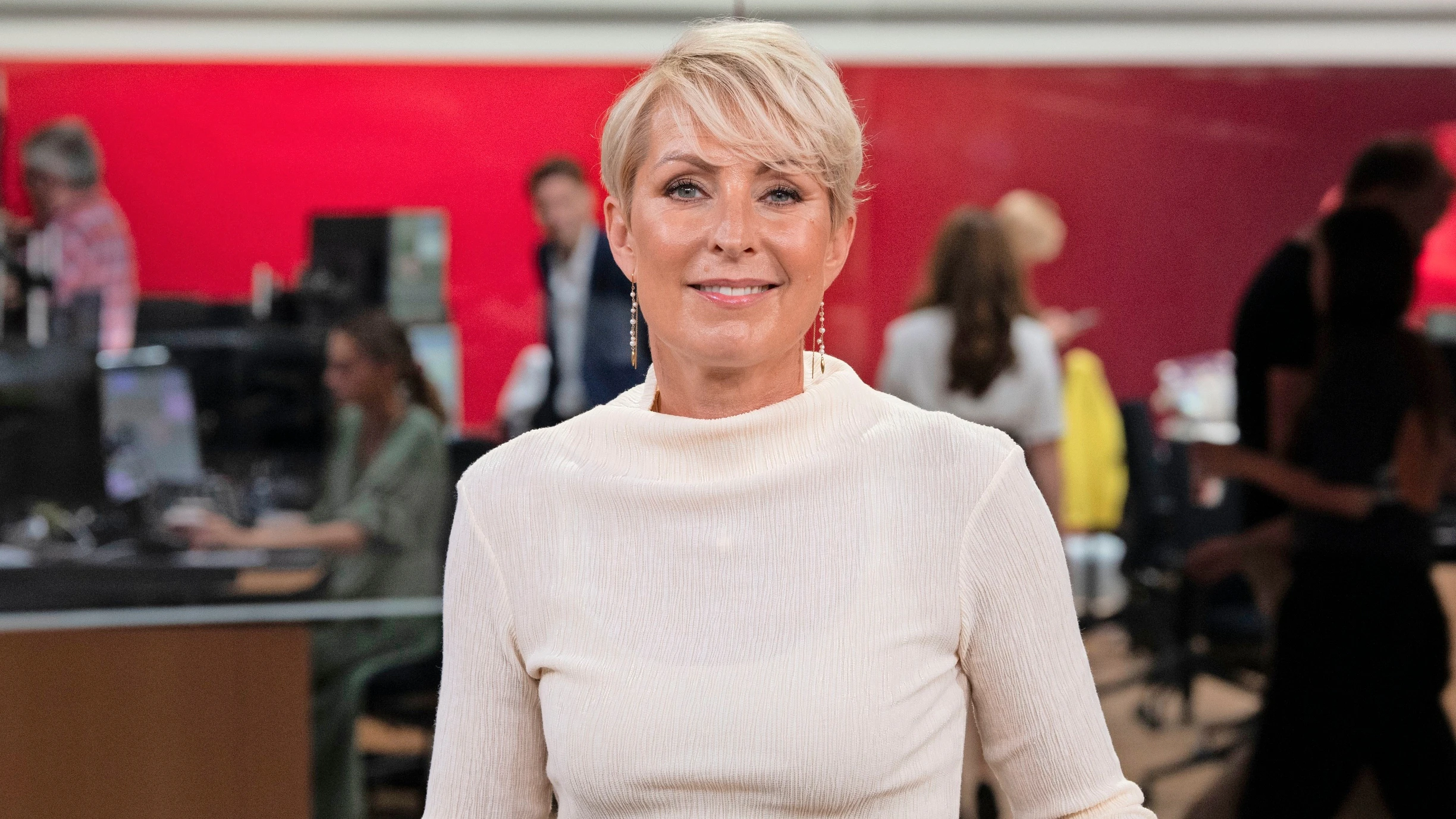 Dramatisk udvikling: Cecilie Becks ferie er blevet til arbejdsrejse ...