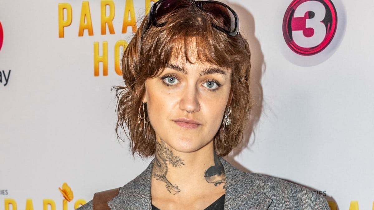 Astrid Olsen forelsket | BILLED-BLADET