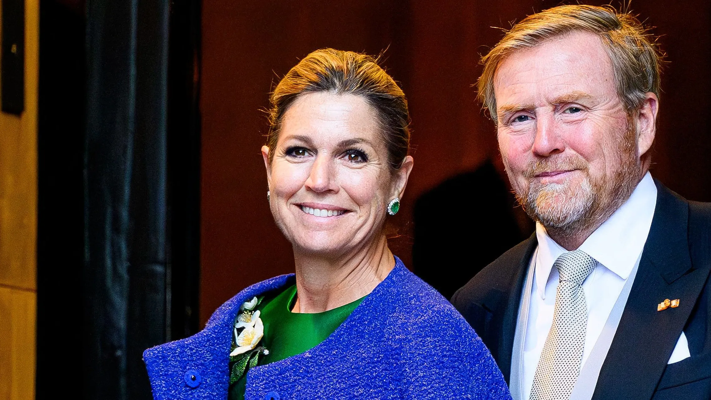 Dronning Maxima ankom til slottet i flaskegrønne læderstiletter og ...