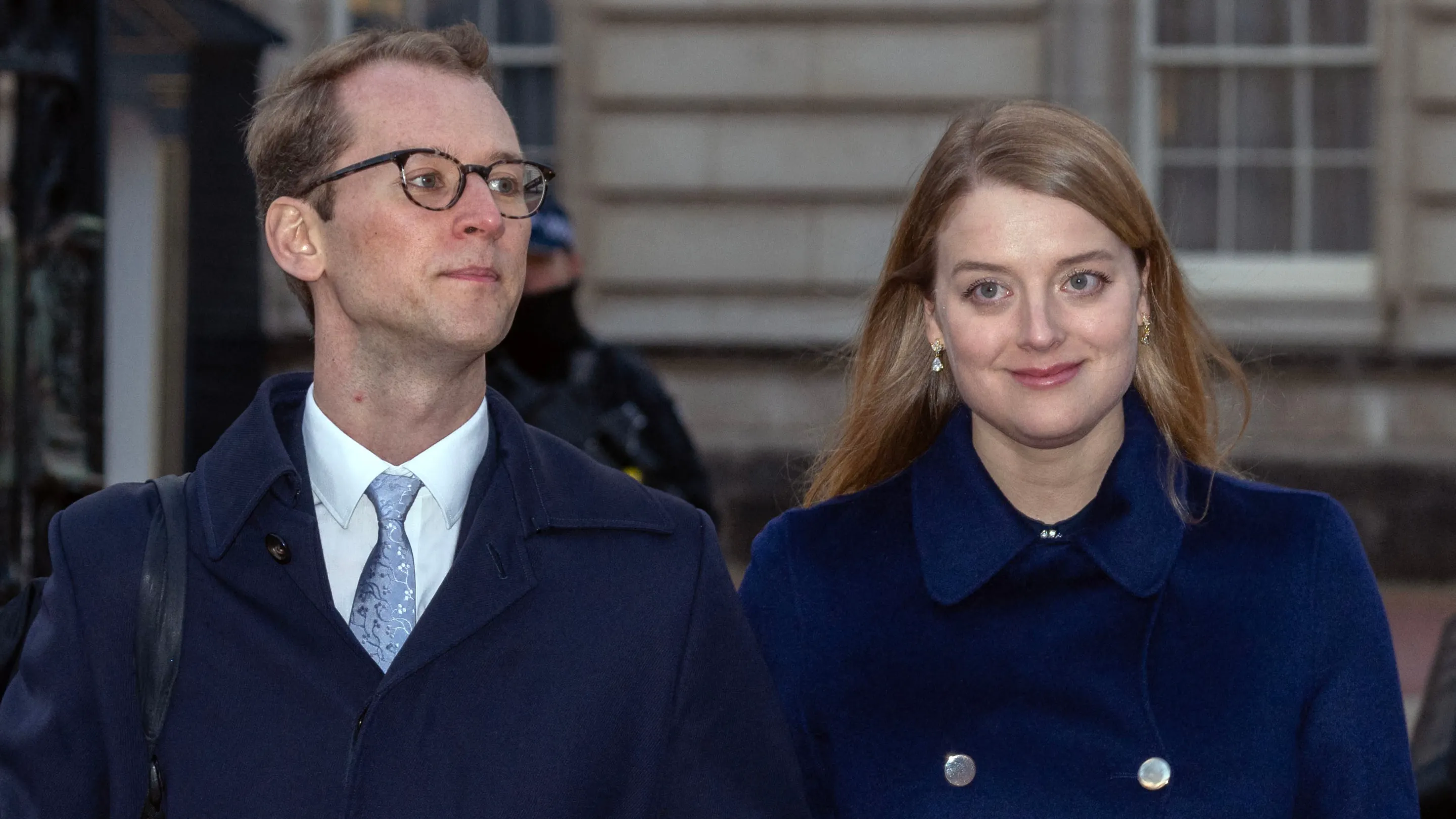 Babylykke i den britiske kongefamilie: Flora Vesterberg venter sit ...
