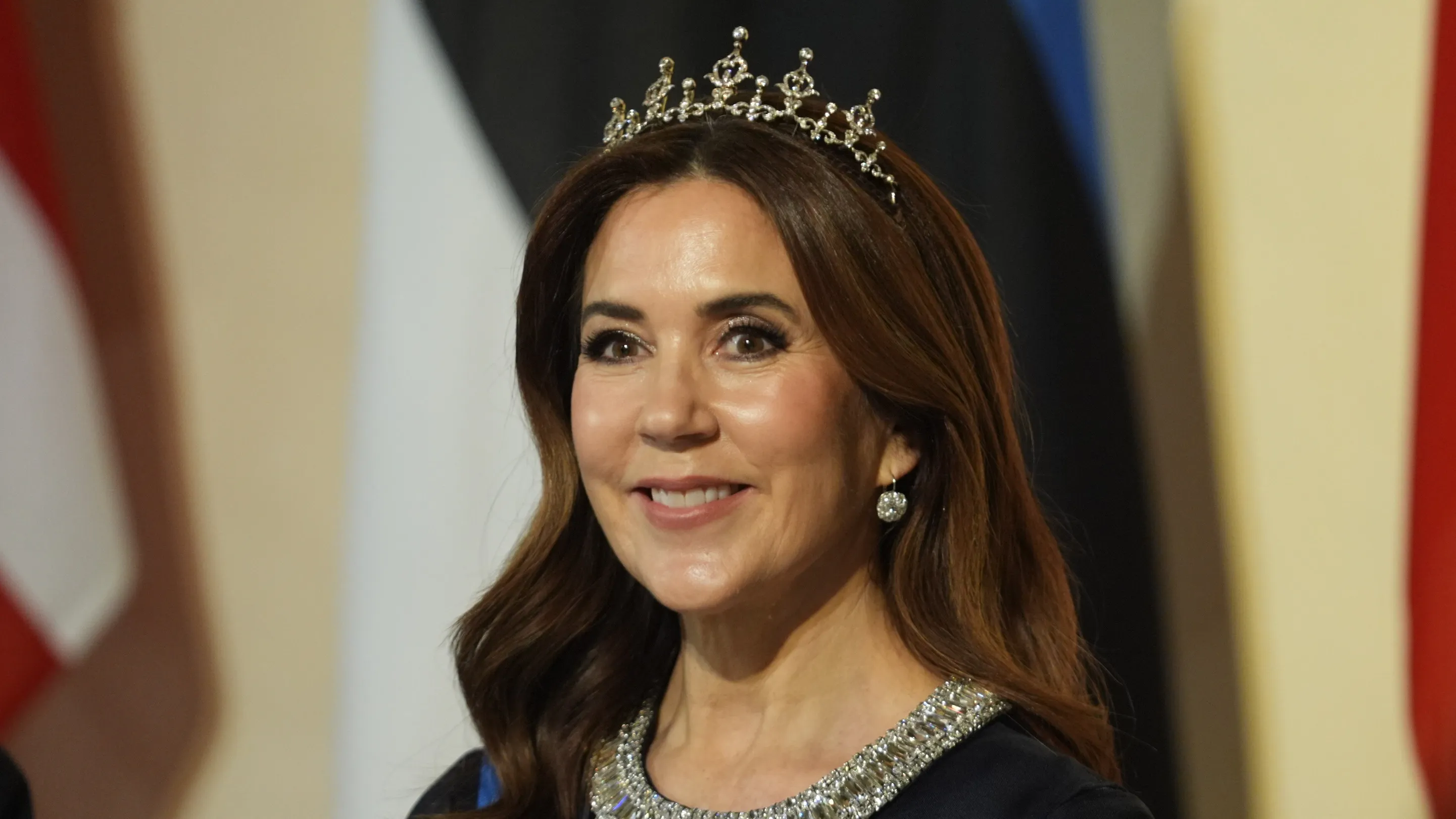 Dronning Mary strålede i midnatsblå kjole: Én detalje var umulig at ...