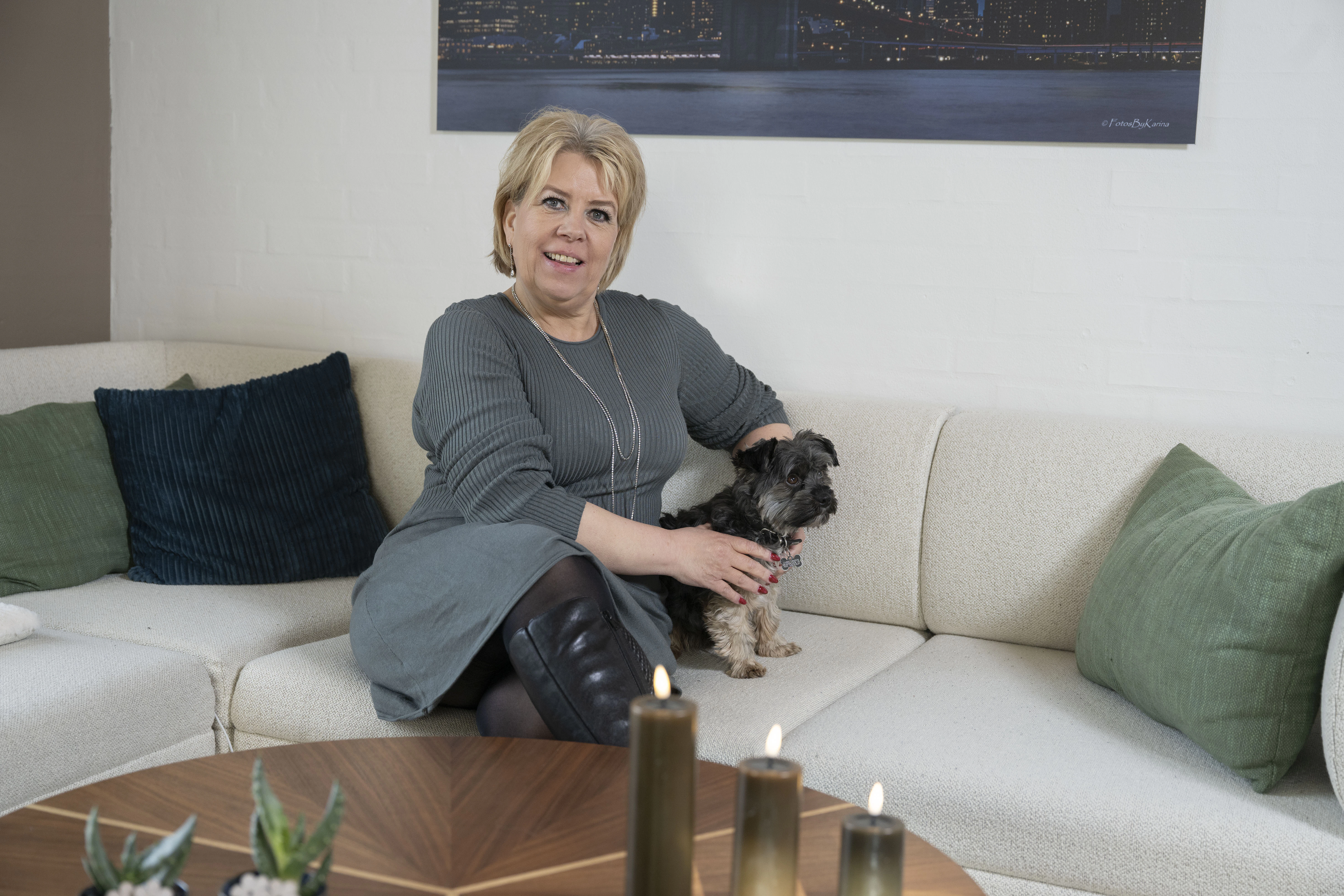 Karina fra Kandiskuren bliver holdt i ørerne, efter hun har tabt 26 ...