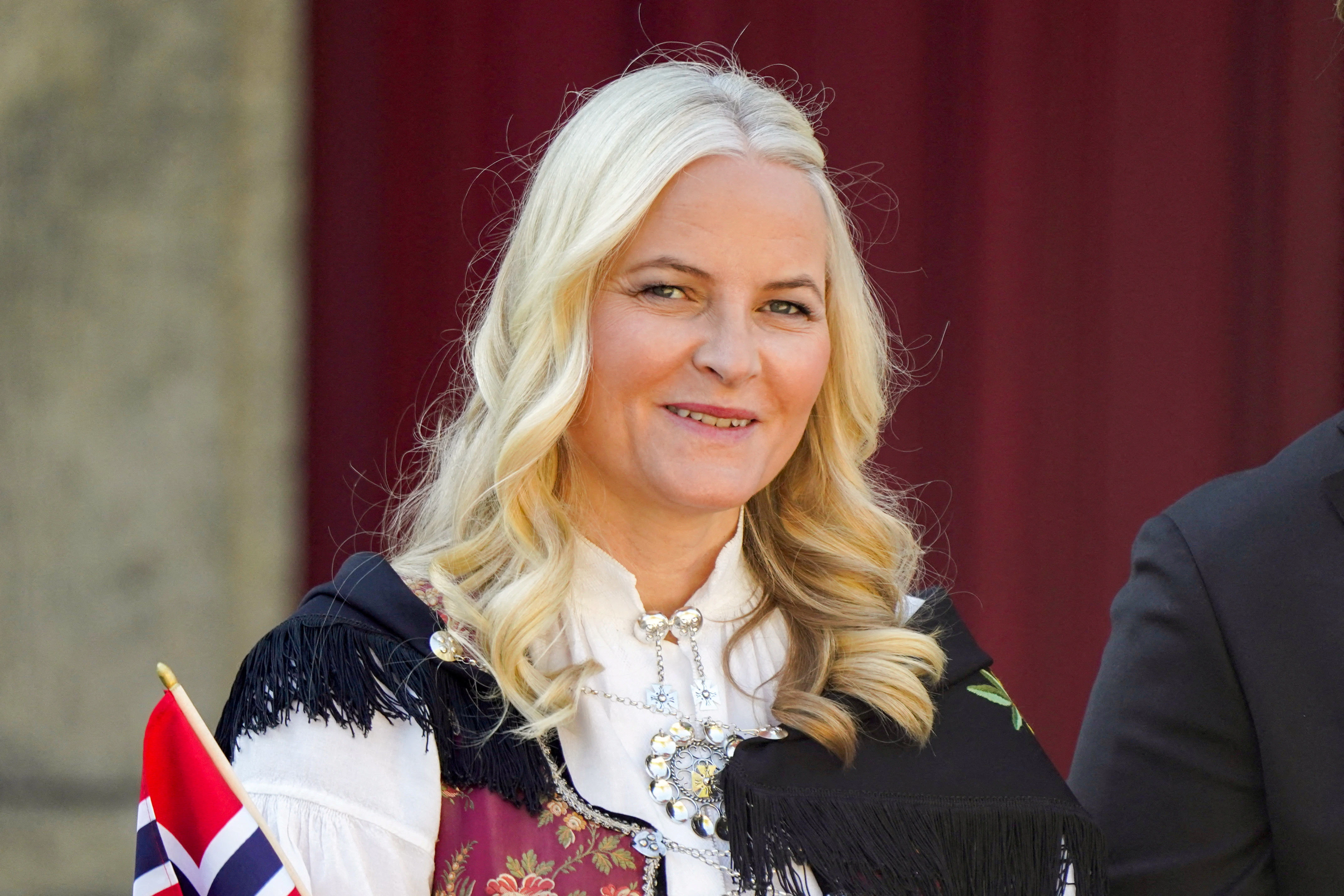 Melder fra til royal fest: Kronprinsesse Mette-Marits tilstand er ...