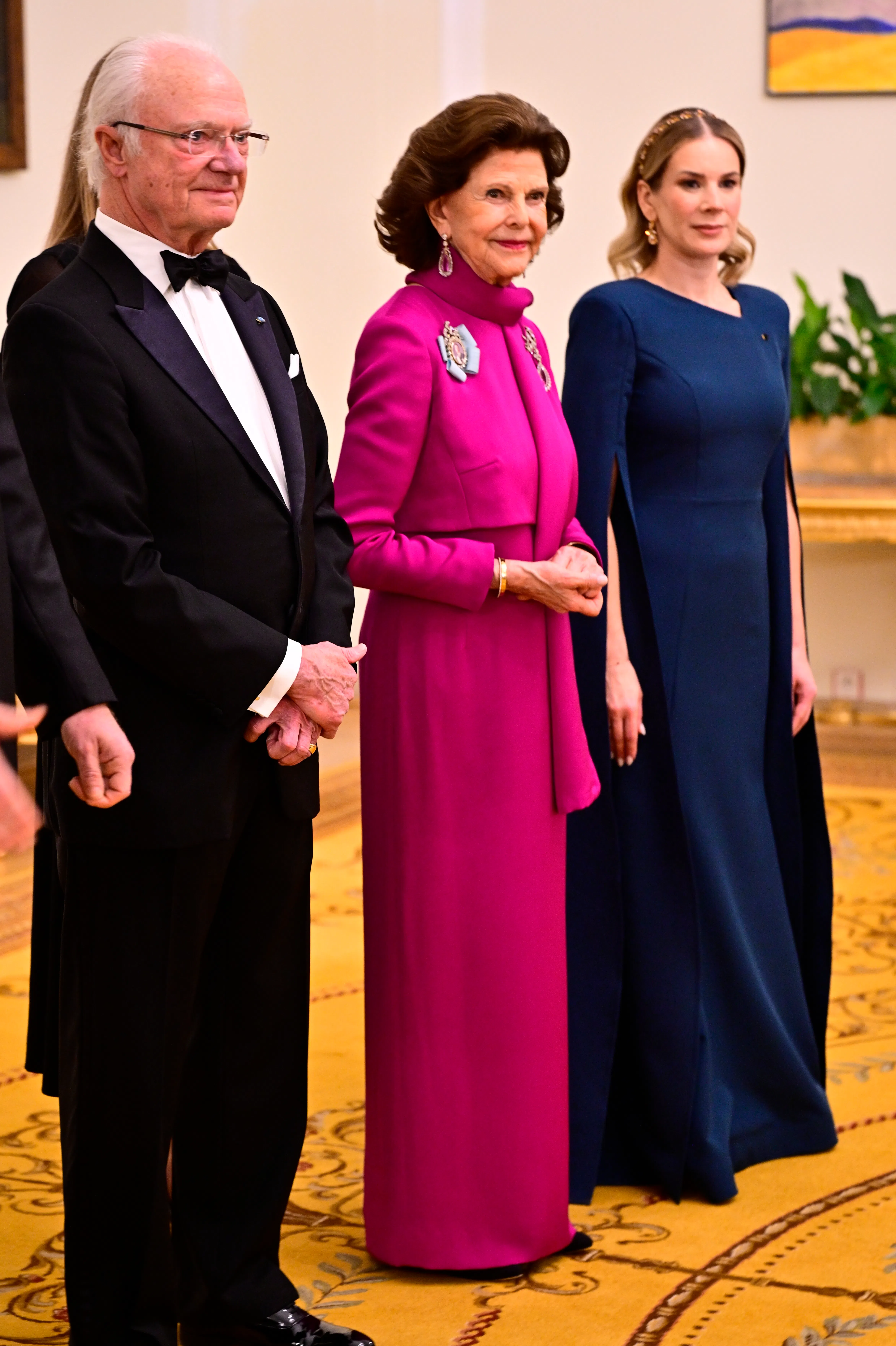 Diademerne udeblev under dronning Silvia og kong Carl Gustafs ...