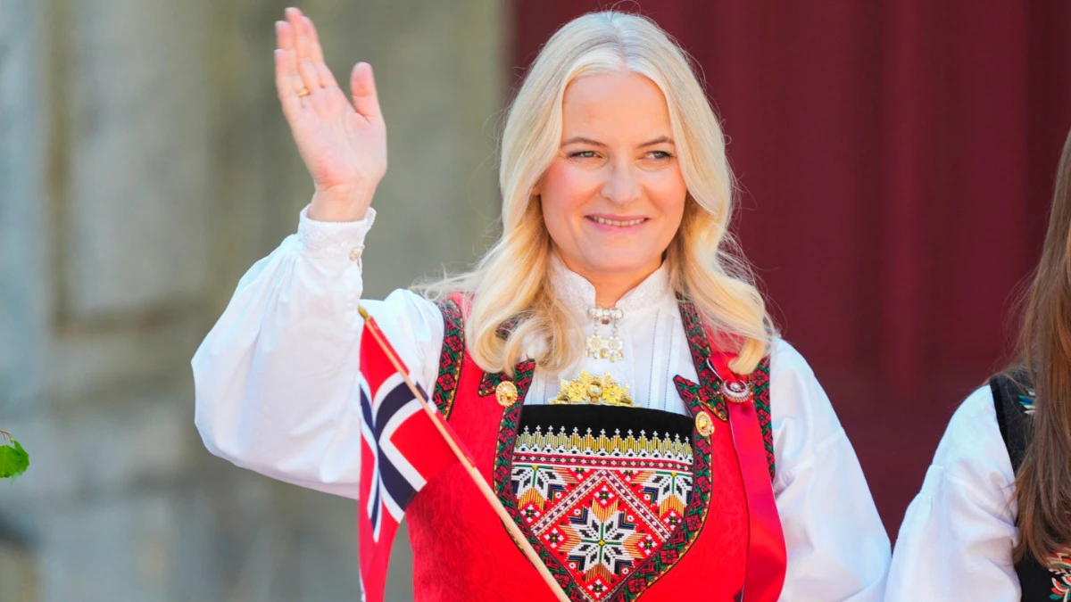 Melder fra til royal fest: Kronprinsesse Mette-Marits tilstand er ...