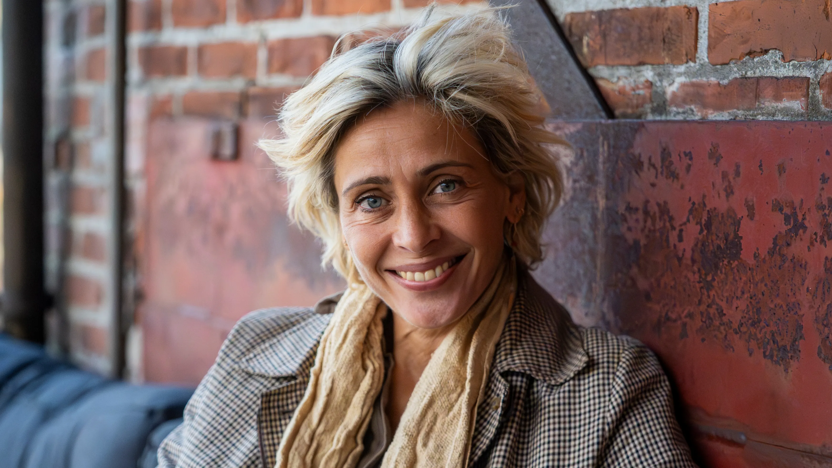 Laura Drasbæk er blevet gift med sin store kærlighed, men de bor hver ...