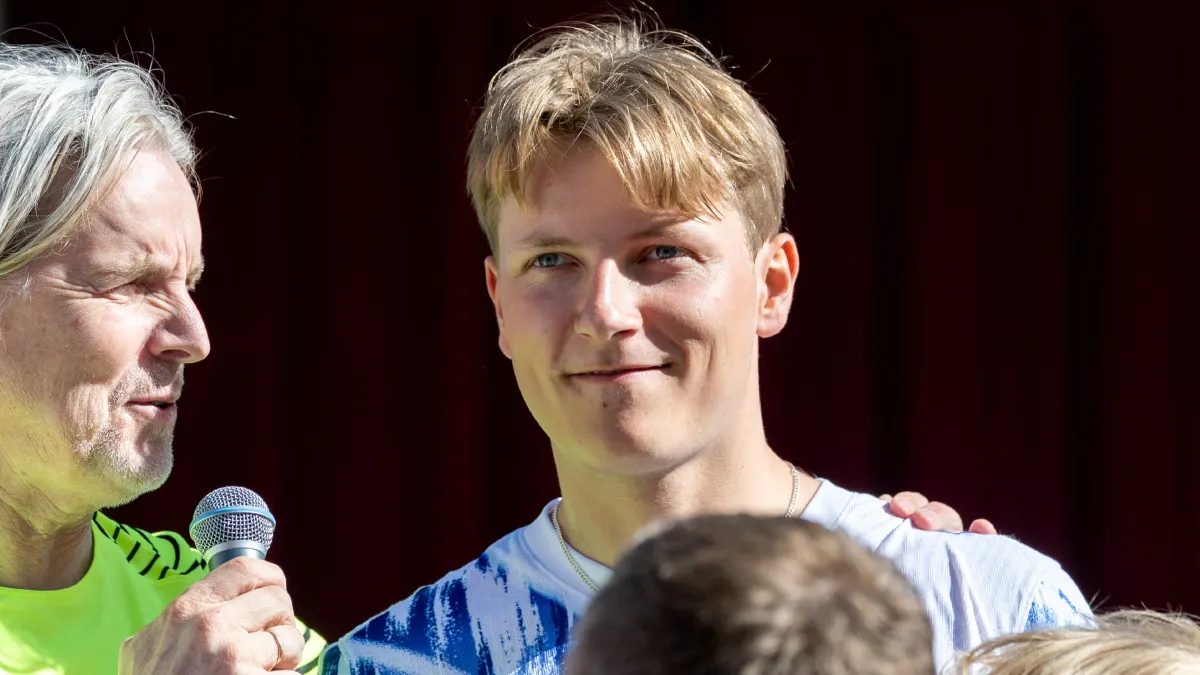 Skete for rullende kameraer: Det fik prins Sverre Magnus til at ryste ...