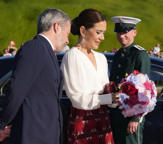 Har aldrig prøvet noget lignende: Dronning Mary blev udfordret på ...