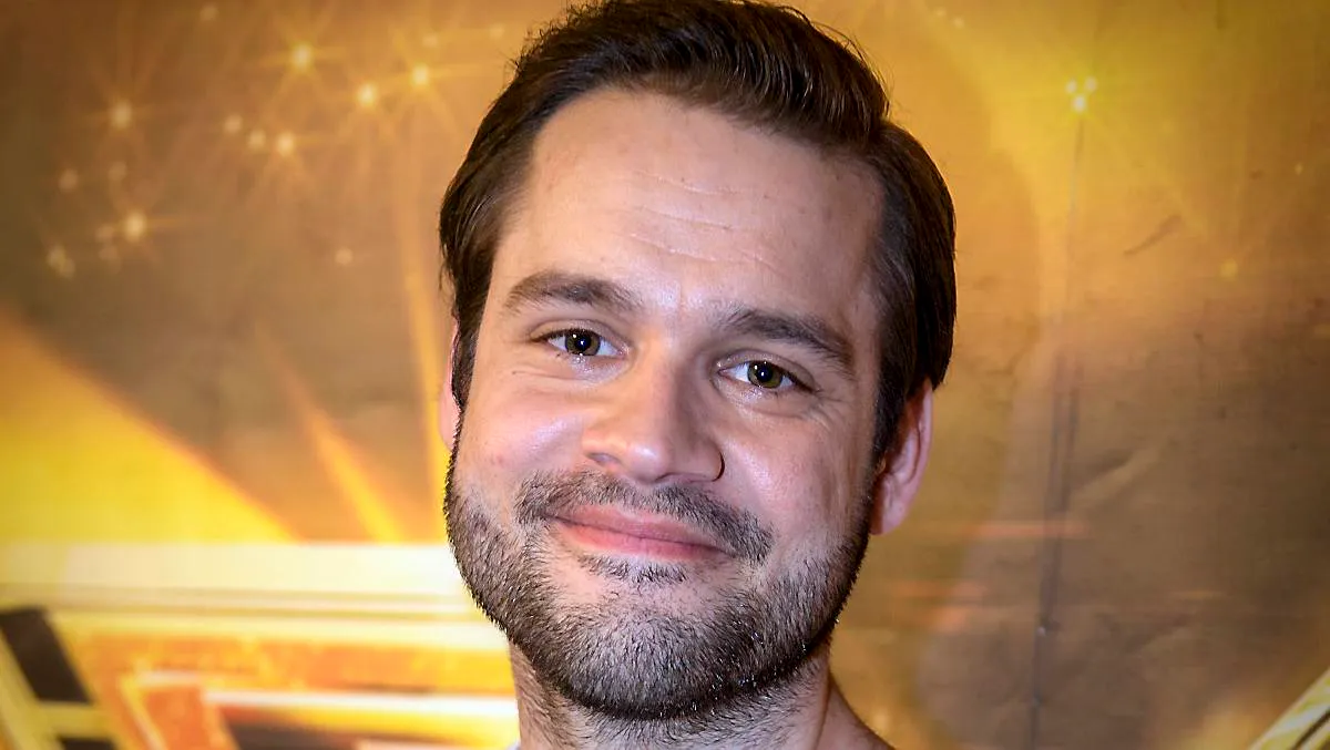 Jamie Talbot fra X Factor går med særlig ring: Det betyder den | BILLED ...