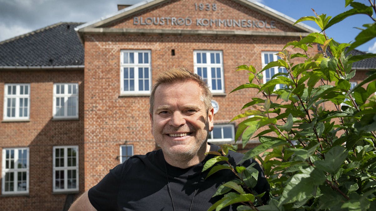 Hans Pilgaard på bevægende rejse tilbage til folkeskolen | BILLED-BLADET