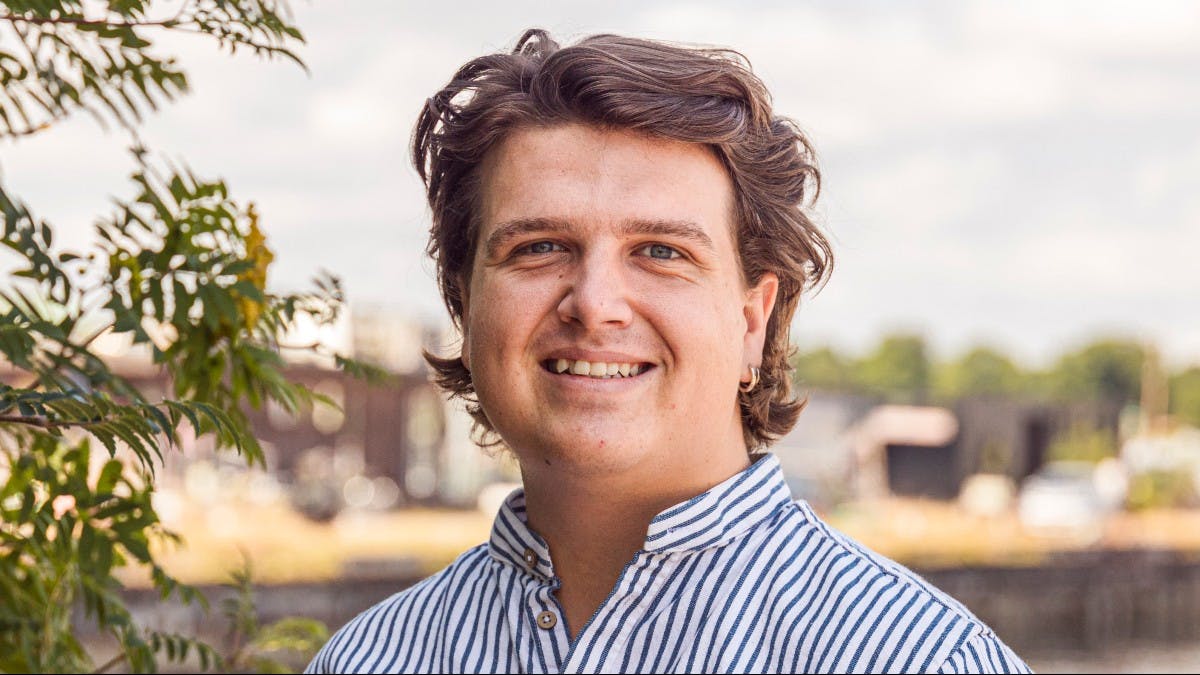 Alfred Midé Erichsen fortæller: Sådan er Theis og Emil som fædre ...