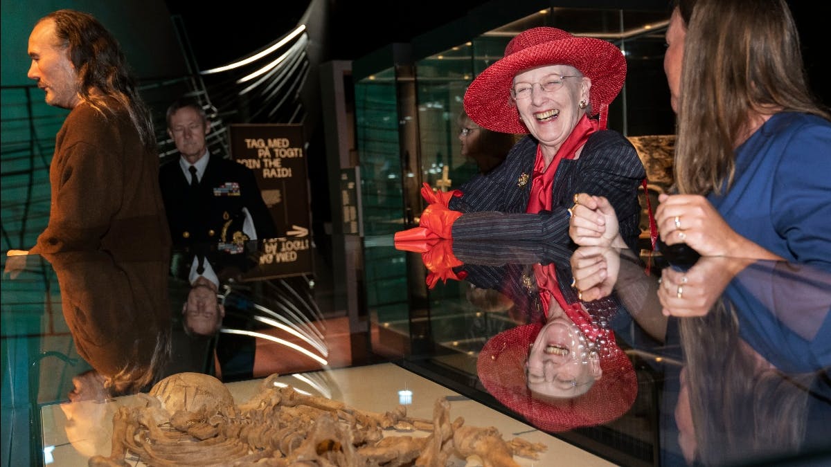 Dronningen åbnede vikinge-udstilling | BILLED-BLADET