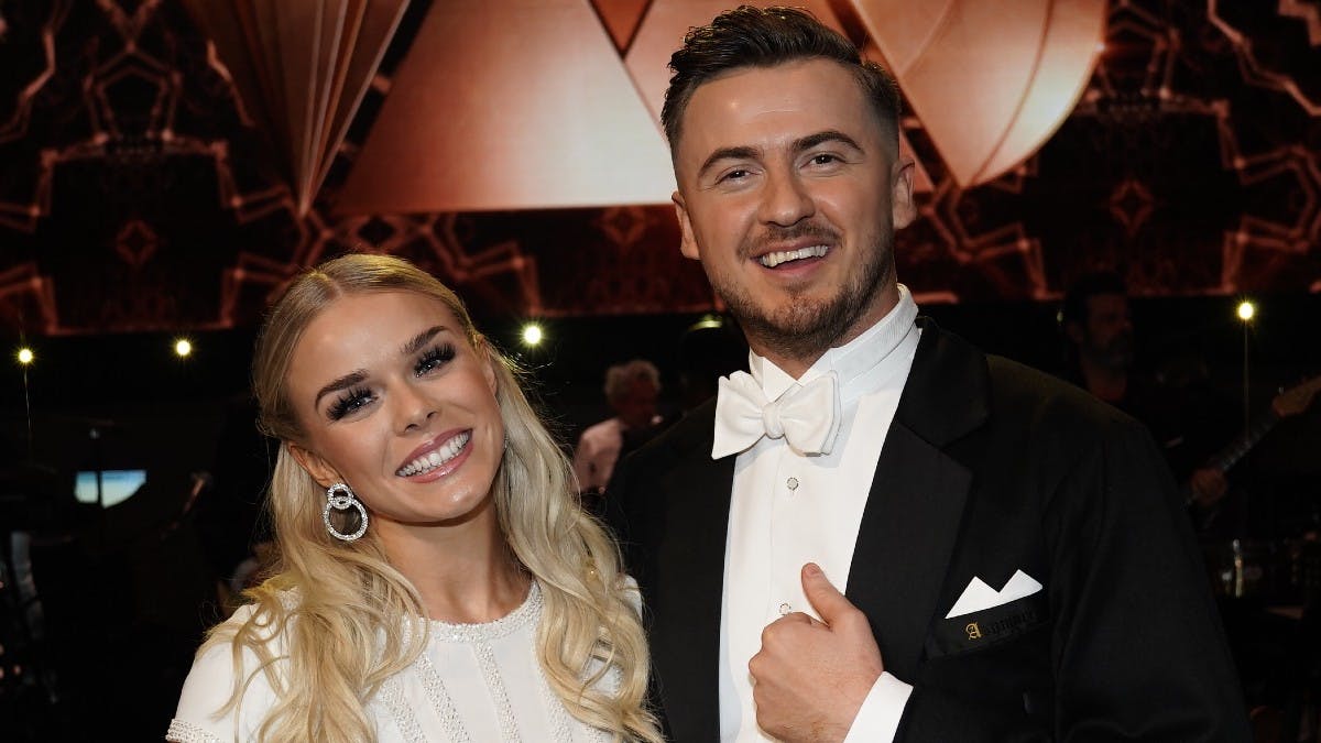 Asta får støtte i semifinalen af sin kendte eks-dansepartner | BILLED ...