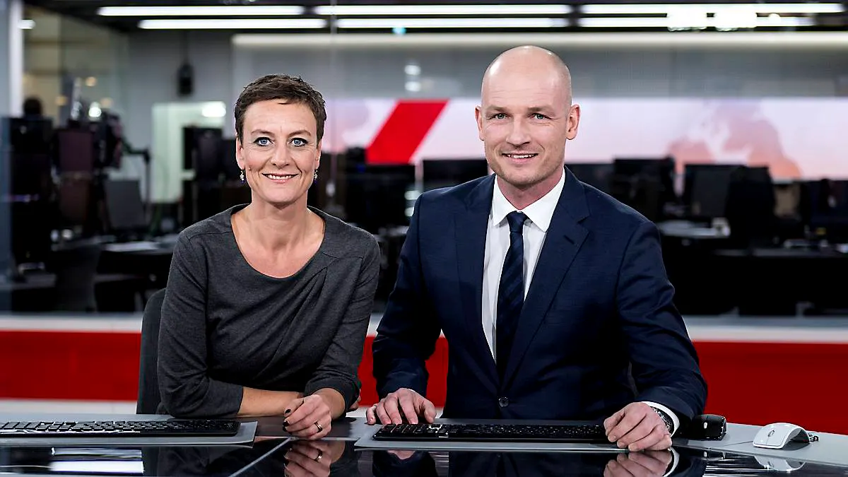 SE BILLEDERNE: TV 2 News-værterne gennem 10 år | BILLED-BLADET