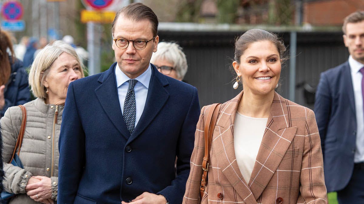 Kronprinsesse Victoria og prins Daniel forlader hjemmearbejdspladsen ...