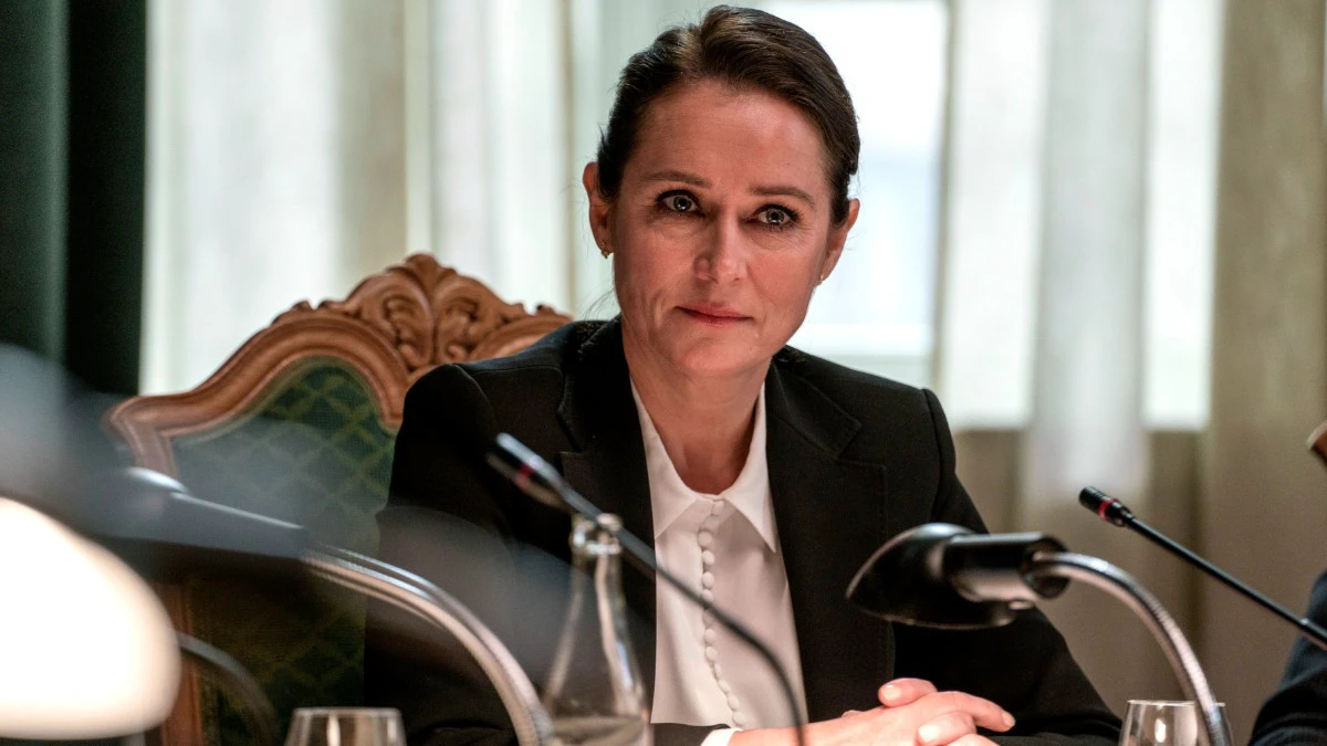 Derfor hedder den nye sæson af Borgen ”Riget, Magten og Æren” | BILLED ...