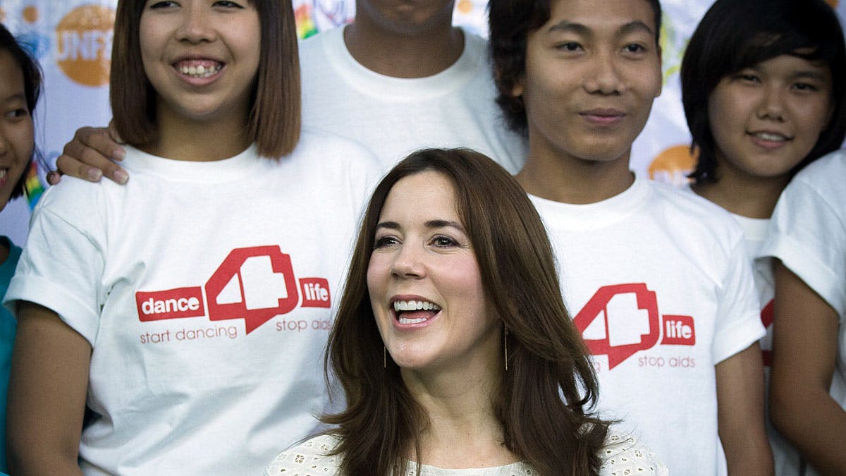 VIDEO: Travl førstedag for kronprinsesse Mary i Yagon | BILLED-BLADET